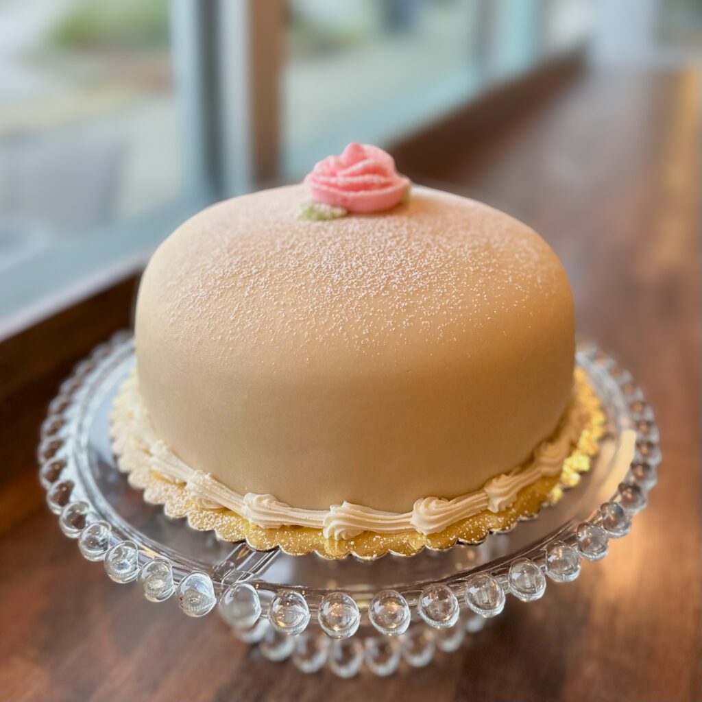 Cakes - Hoffman's Fine Cakes and Pastries